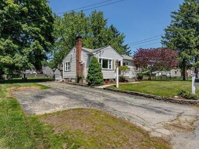 house with 3 bedroom, Bellingham MA ES104540181
