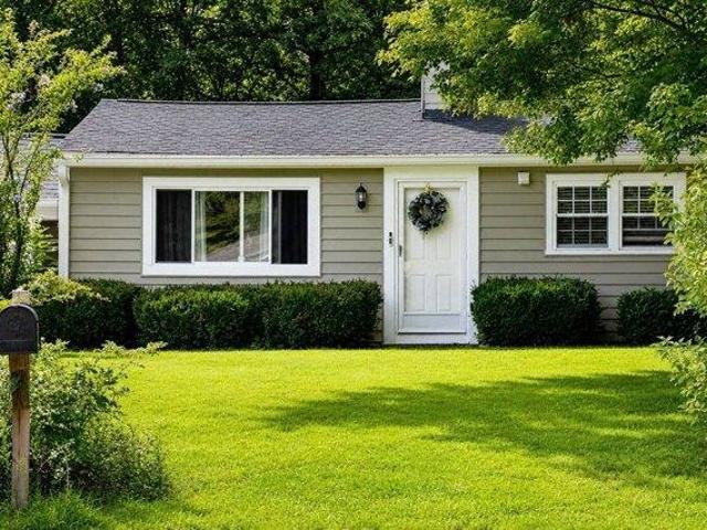 house with 3 bedroom, Bellingham MA ES105107406