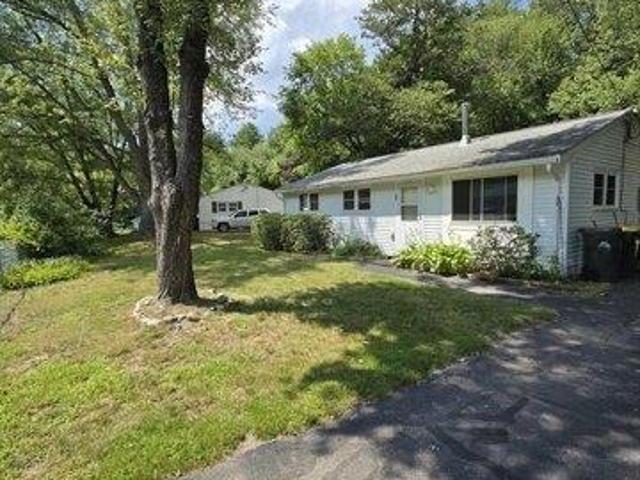 house with 3 bedroom, Bellingham MA ES105107486
