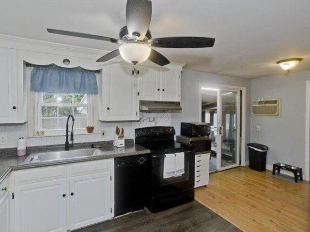 house with 3 bedroom, Bellingham MA ES105123082