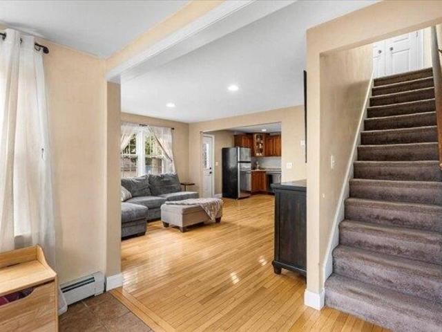 house with 3 bedroom, Bellingham MA ES103889282