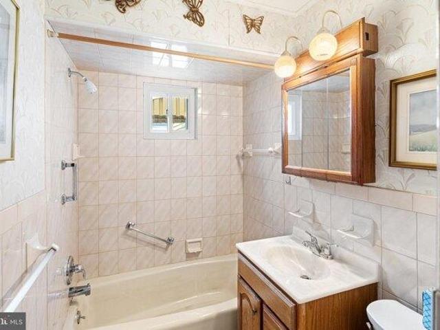 house with 3 bedroom, Bellmawr NJ ES105190116