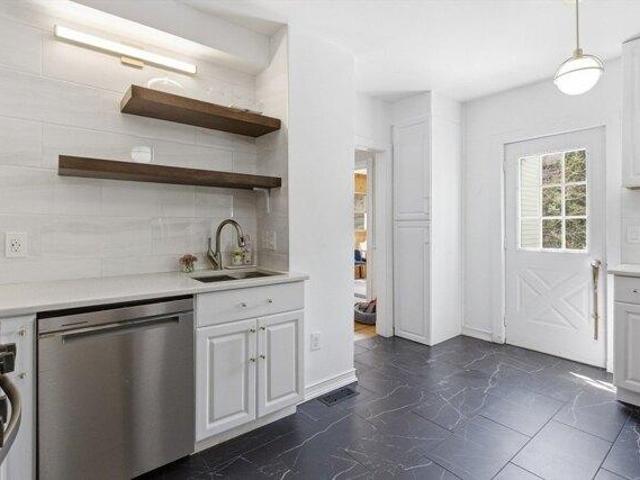 house with 3 bedroom, Belmont MA ES104375689
