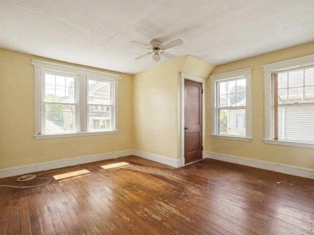 house with 3 bedroom, Belmont MA ES105114097