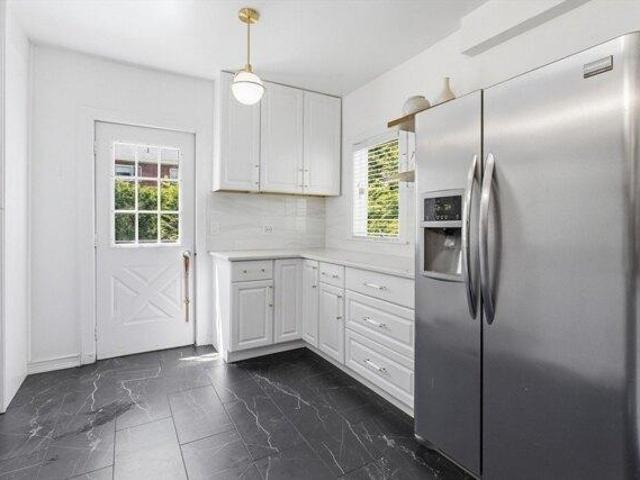 house with 3 bedroom, Belmont MA ES105113266