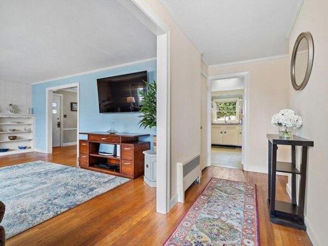 house with 3 bedroom, Belmont MA ES105157227