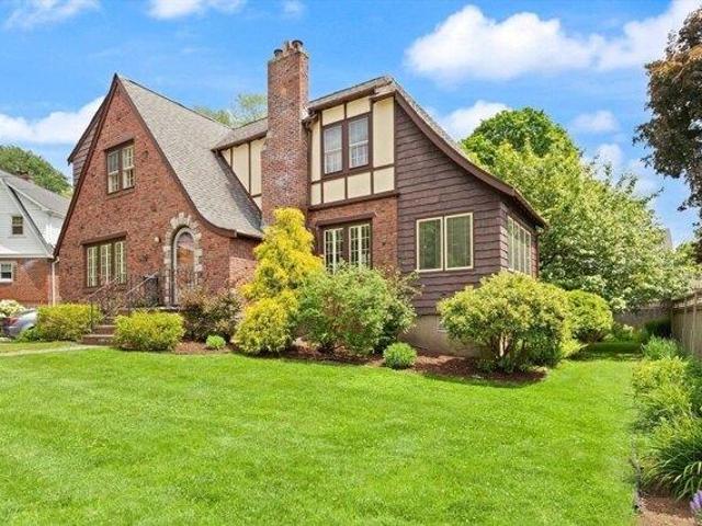 house with 3 bedroom, Belmont MA ES103250230