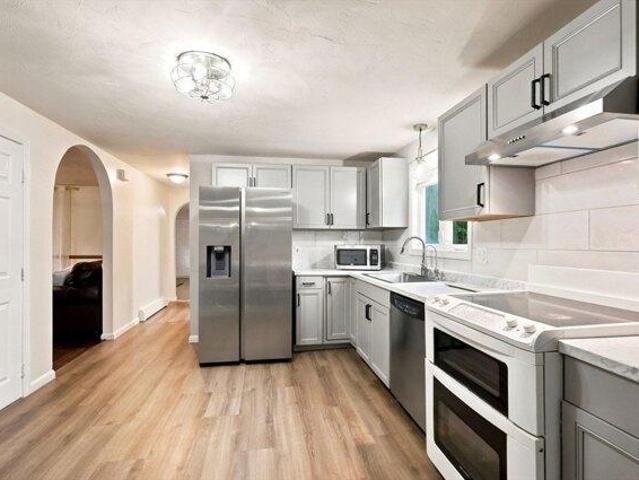 house with 3 bedroom, Berkley MA DS103969183