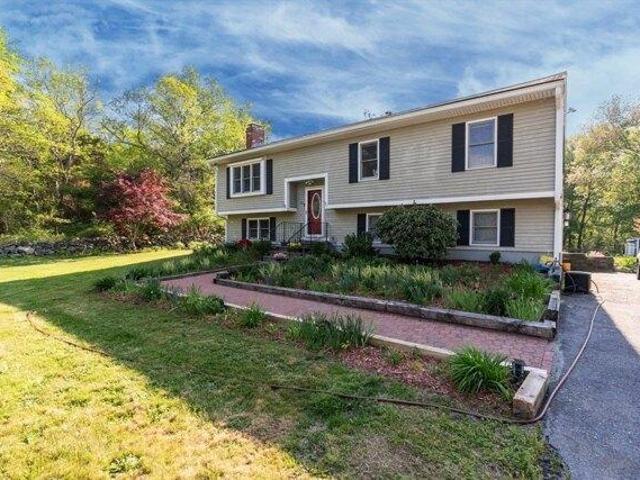 house with 3 bedroom, Berkley MA ES105094883