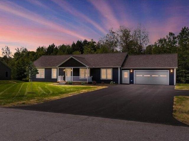 house with 3 bedroom, Berlin VT DLS102284332