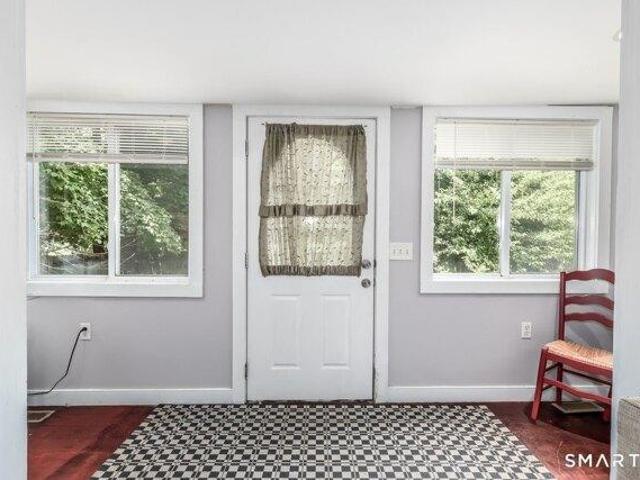 house with 3 bedroom, Bethel CT DLS103101492