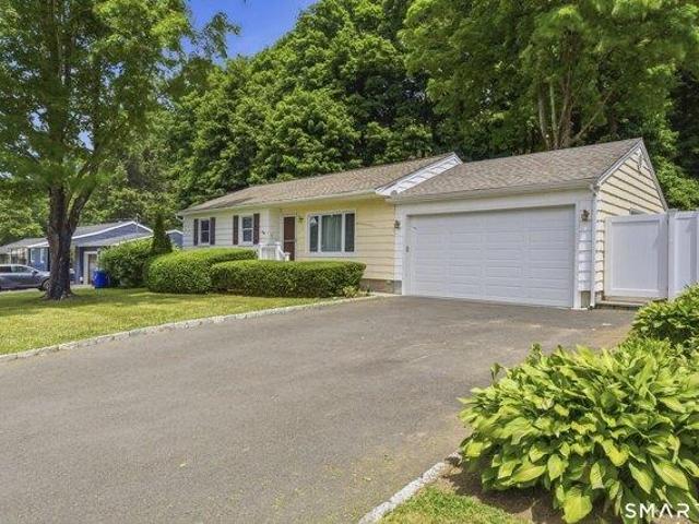 house with 3 bedroom, Bethel CT DS103433895