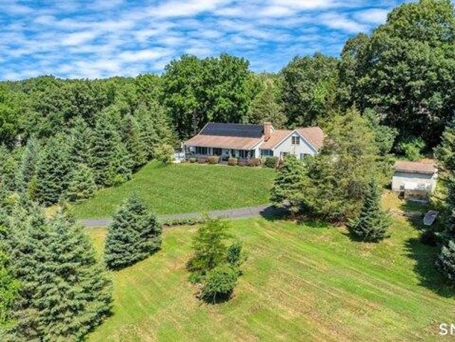 house with 3 bedroom, Bethel CT DS104191366