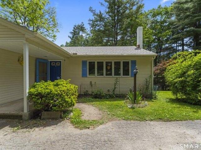 house with 3 bedroom, Bethel CT ES102824187