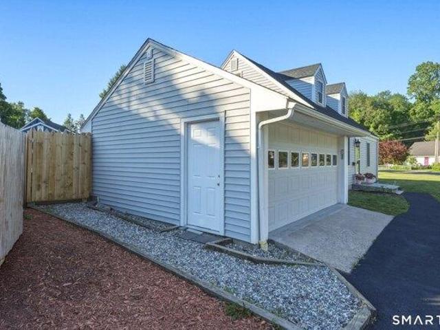 house with 3 bedroom, Bethel CT ES104787742