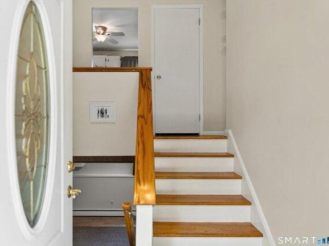 house with 3 bedroom, Bethel CT ES104810729