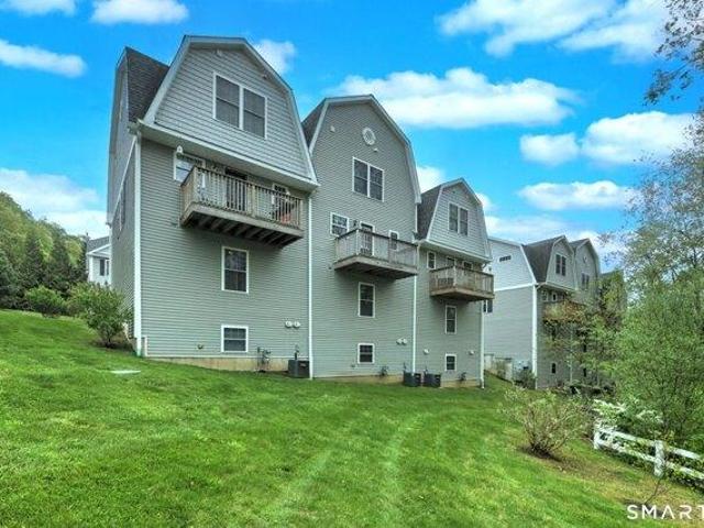 house with 3 bedroom, Bethel CT ES104233963