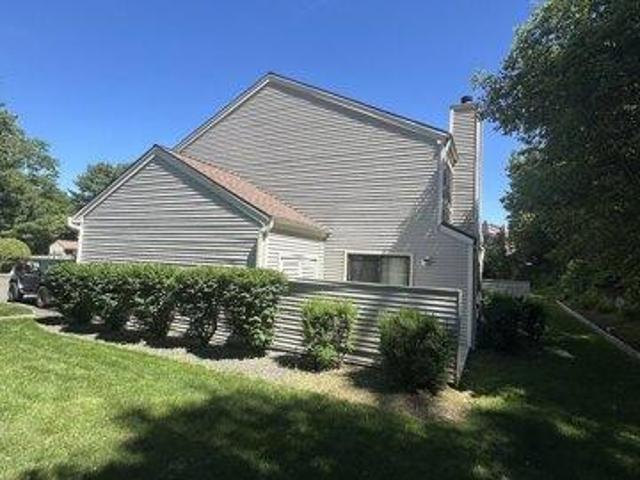 house with 3 bedroom, Bethel CT ES104376208