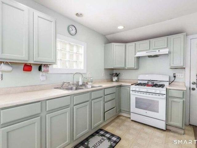 house with 3 bedroom, Bethel CT ES105171916