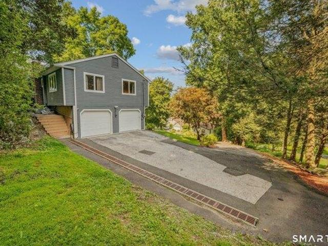 house with 3 bedroom, Bethel CT ES105193244