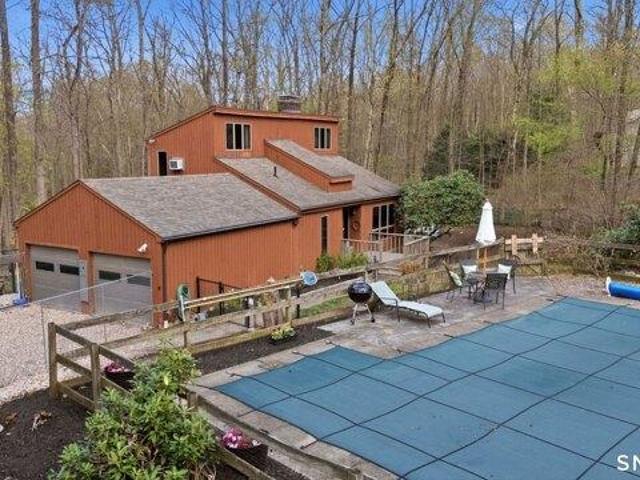 house with 3 bedroom, Bethlehem CT DS102583507