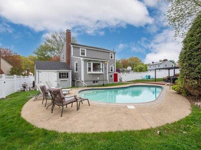 house with 3 bedroom, Beverly MA DLS102411761