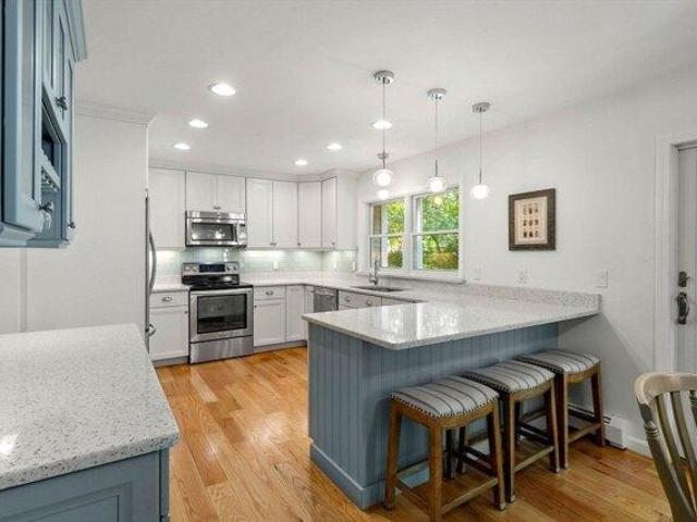 house with 3 bedroom, Beverly MA DS103889245