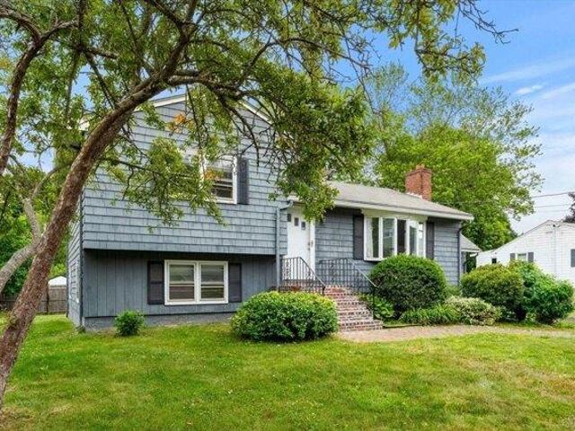 house with 3 bedroom, Beverly MA ES104902109