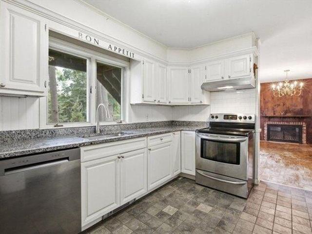 house with 3 bedroom, Beverly MA ES104920828