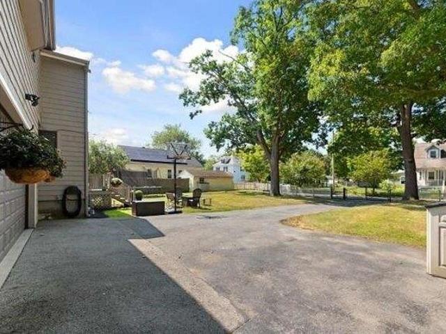 house with 3 bedroom, Beverly MA ES105040628