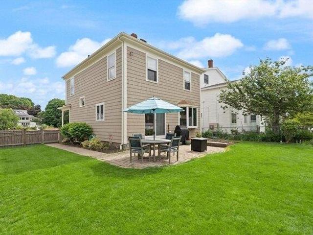house with 3 bedroom, Beverly MA ES105106000