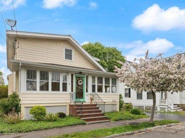 house with 3 bedroom, Beverly MA ES105190781