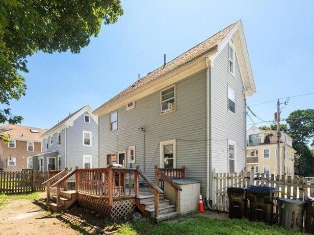 house with 3 bedroom, Beverly MA ES105193346