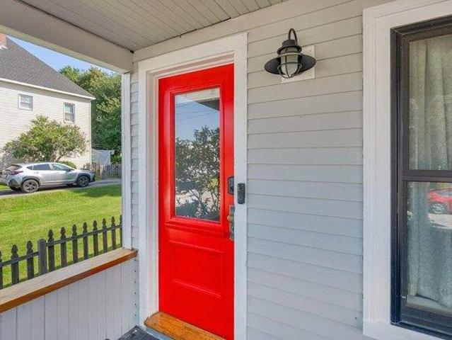 house with 3 bedroom, Biddeford ME ES104008279