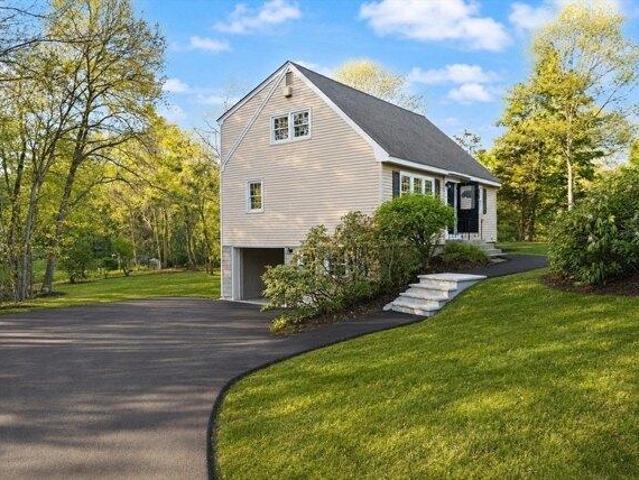 house with 3 bedroom, Billerica MA DLS102445627