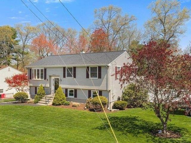 house with 3 bedroom, Billerica MA DLS102707712