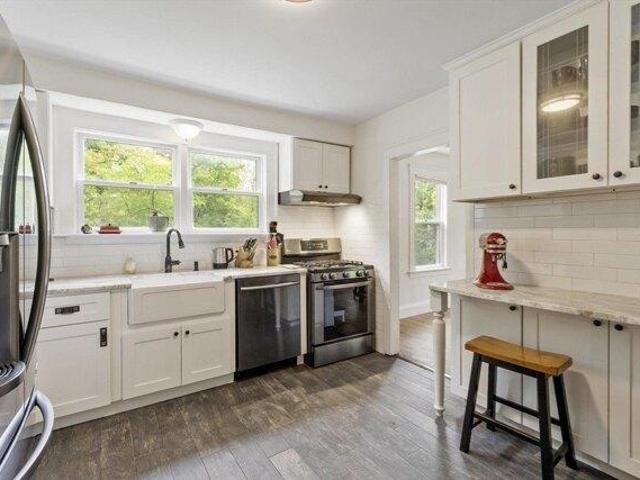 house with 3 bedroom, Billerica MA DLS103099616