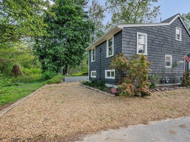 house with 3 bedroom, Billerica MA DS102670548