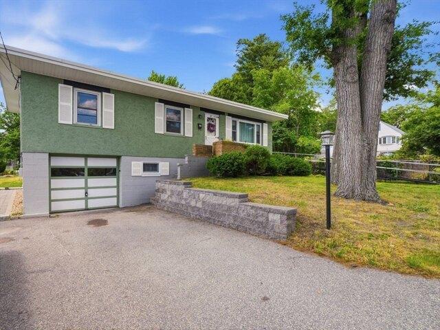 house with 3 bedroom, Billerica MA ES104898385