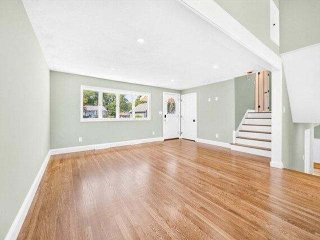 house with 3 bedroom, Billerica MA ES105176354