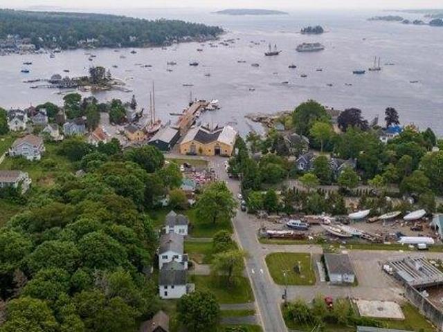 house with 3 bedroom, Boothbay Harbor ME ES103072912