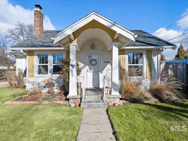 house with 3 bedroom, Boise ID ES88043383