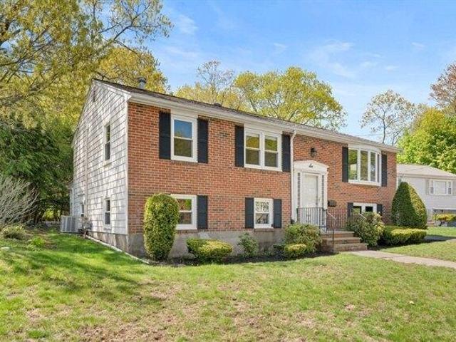 house with 3 bedroom, Boston MA DLS102280364