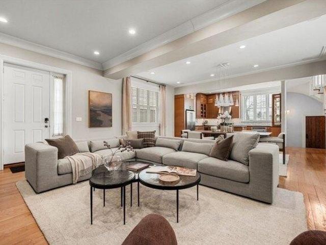 house with 3 bedroom, Boston MA DLS102370379