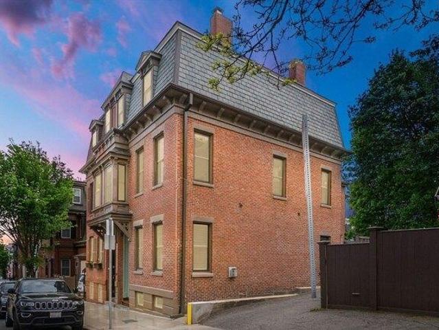 house with 3 bedroom, Boston MA DLS102447086