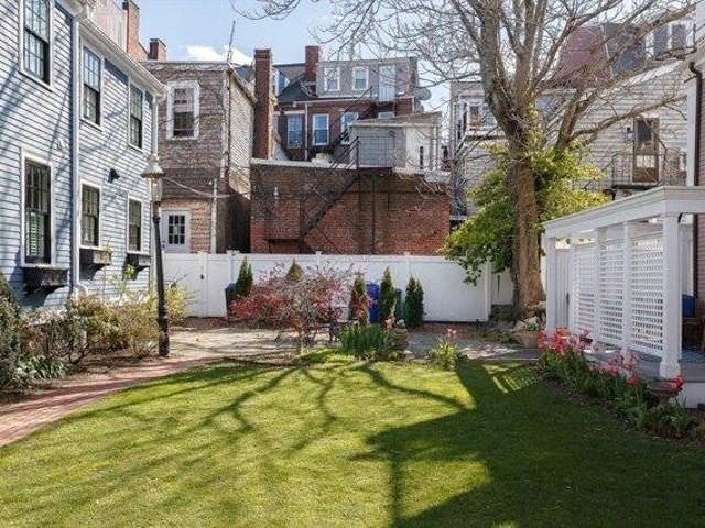 house with 3 bedroom, Boston MA DLS102447474