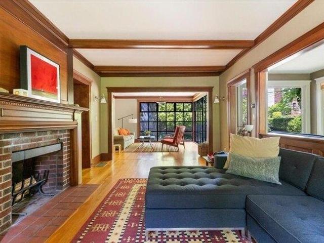 house with 3 bedroom, Boston MA DLS102729390
