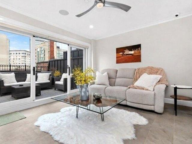 house with 3 bedroom, Boston MA DS102447925