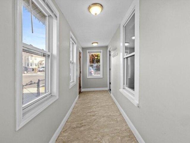 house with 3 bedroom, Boston MA DS102155779
