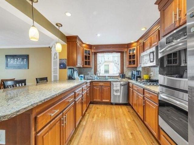 house with 3 bedroom, Boston MA DS102372569